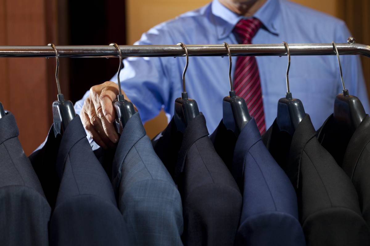 Quel type de vêtements doivent être emmenés au pressing ? - Garan ...